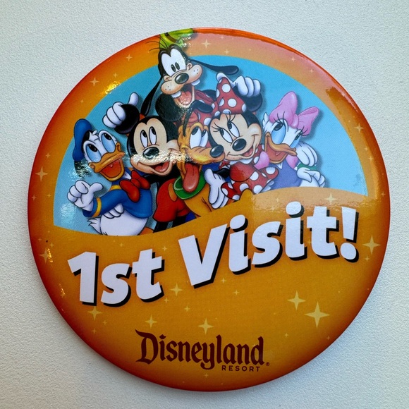 Disney | Accessories | Disney Disneyland Resort St Visit Button Pin ...